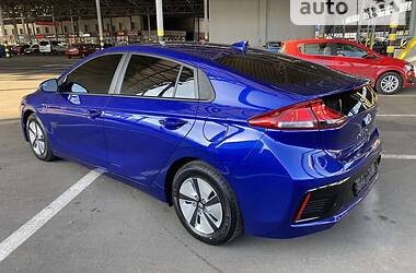 AUTO.RIA – Продам Хюндай Іонік 2018 гібрид (hev) 1.6 седан бу у Харкові ...
