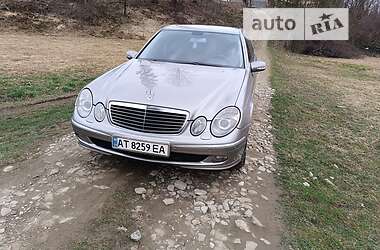 AUTO.RIA – Продам Мерседес-Бенц Е-Клас 2004 (AT8259EA) дизель 2.2 седан бу у Коломиї, ціна 6850 ...