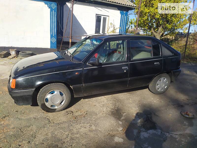 AUTO.RIA – Продам Опель Кадет 1990 бензин 1.6 хетчбек бу у Новоукраїнці ...