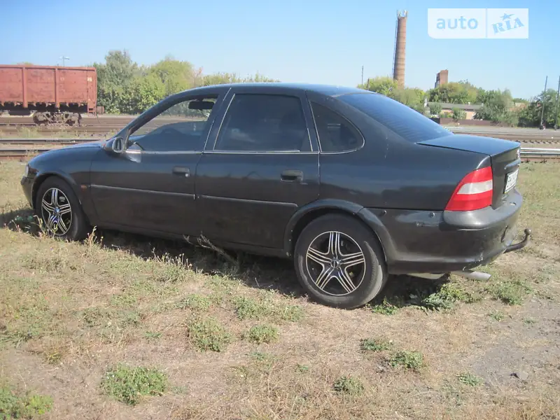 W0L0JBF19W1208666 - OPEL VECTRA 1998 - Просмотр истории