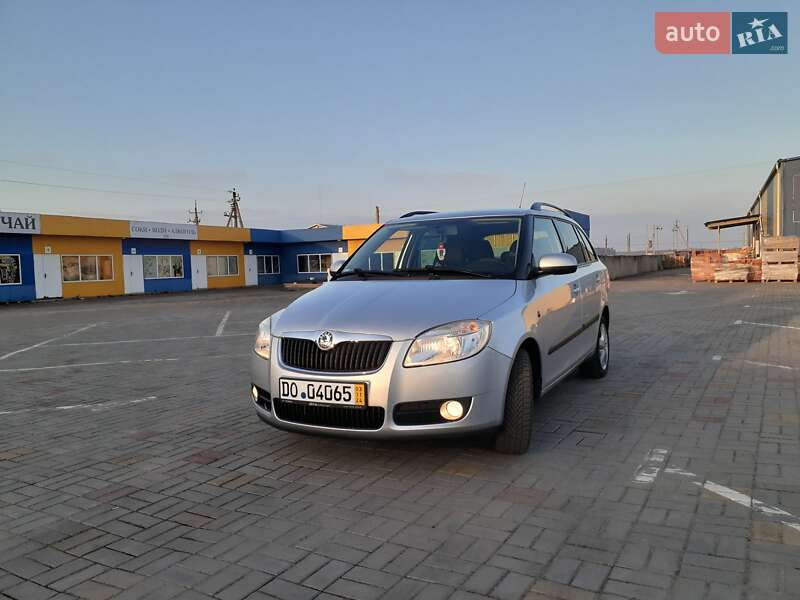 AUTO.RIA – Продам Шкода Фабія 2010 бензин 1.2 універсал бу у Житомирі, ціна 4800 $ TMBGH25J0A3024397